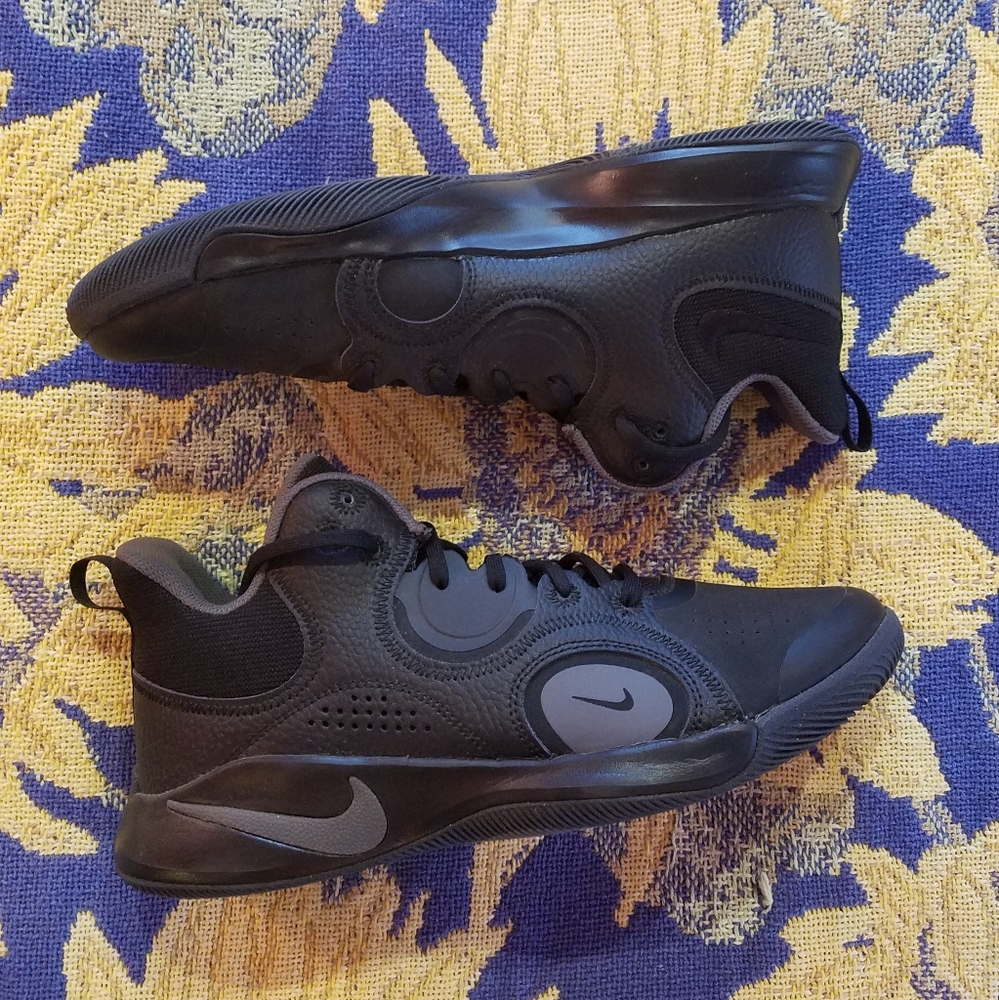 Nike Fly.By Mid 2 Black And Dark Gray - Gem